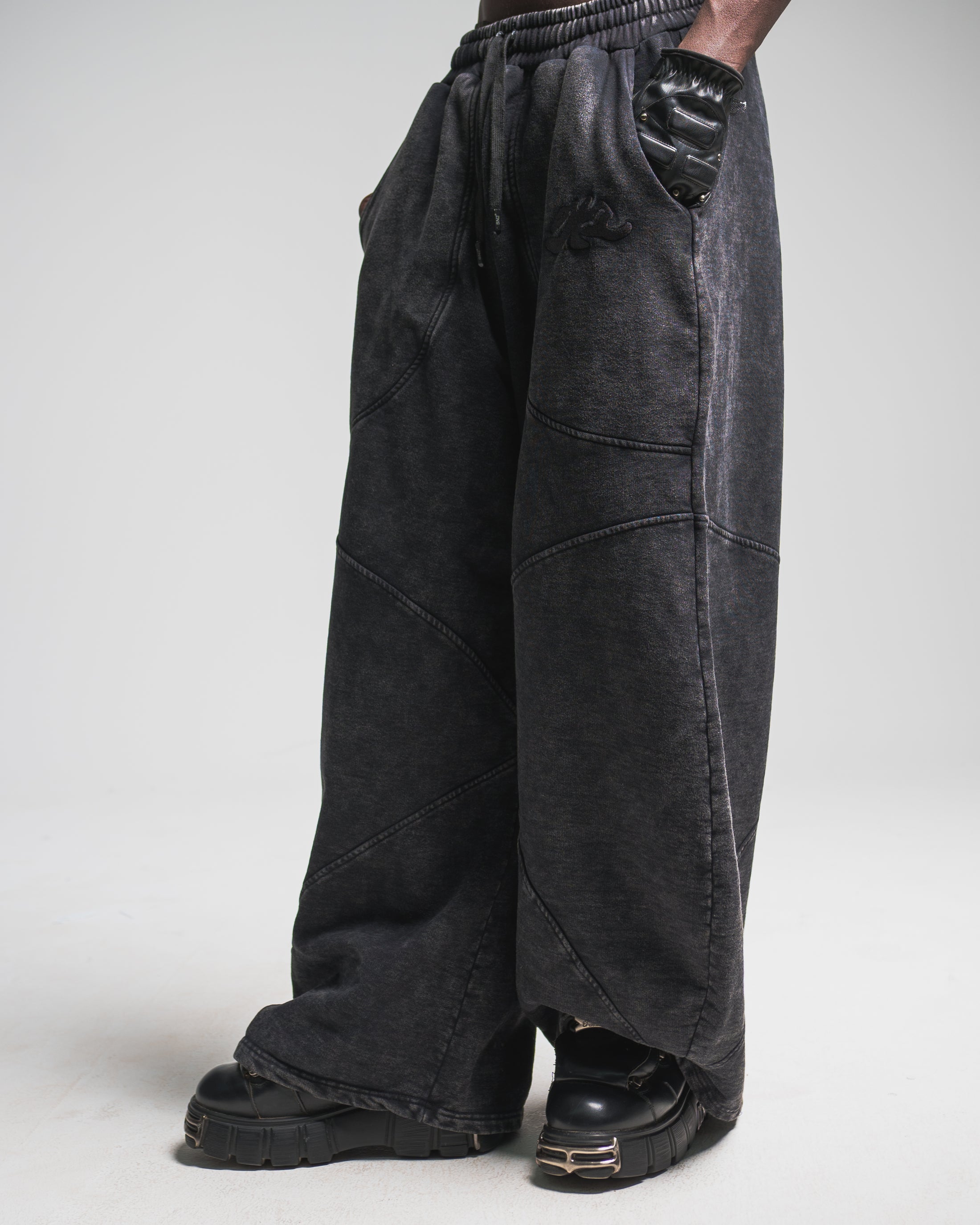 BOTTOMS – SN2 STUDIOS